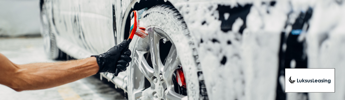 Hvordan vasker man bil i vaskehal? En trin-for-trin guide. - LuksusLeasing